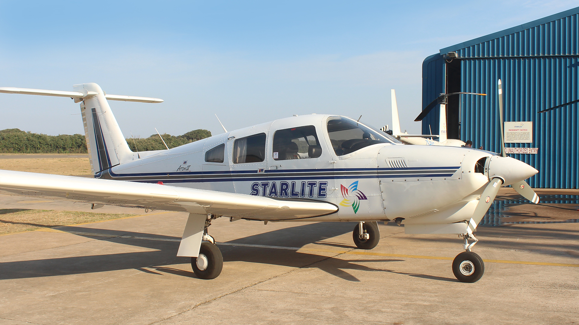 Piper Arrow IV PA-28R-201T Turbo - Training