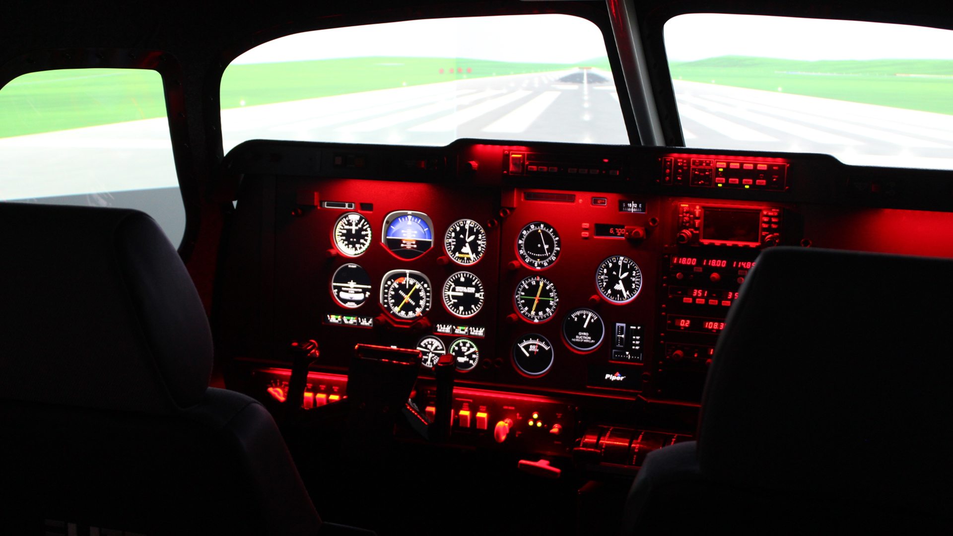 Starlite students reap fixed wing simulator benefits - Starlite ...